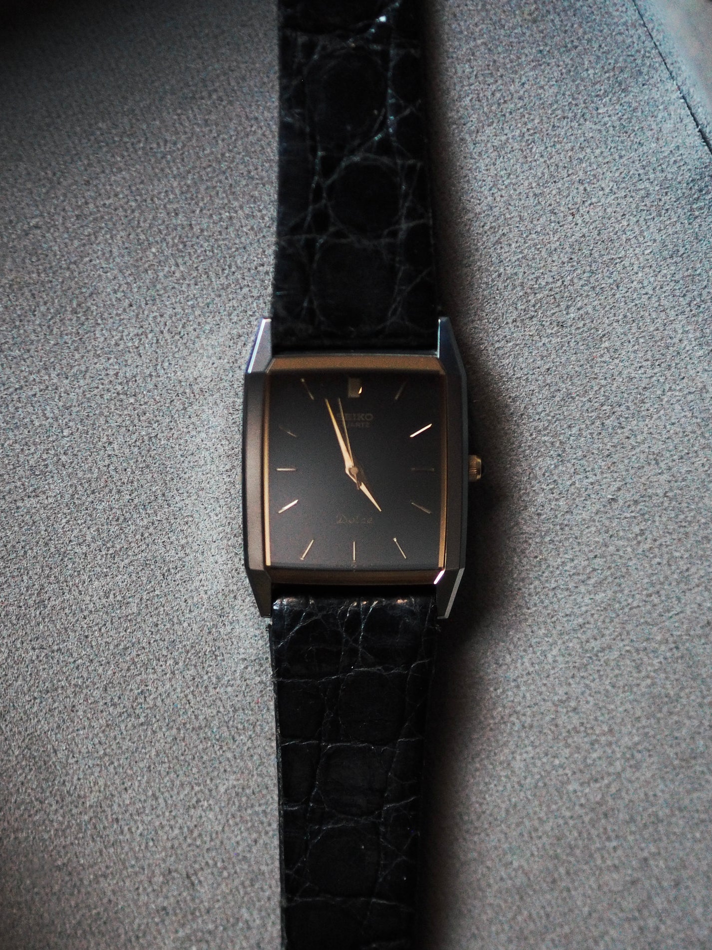 Seiko Dolce 7321-5710 Tank Tungsten Carbide Dark Gray Black Dial