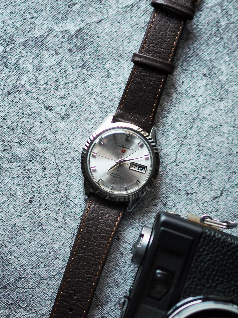 Seiko Sportmatic 5 6619-8090 Red Logo Fluted Bezel Silver Sunburst Cro