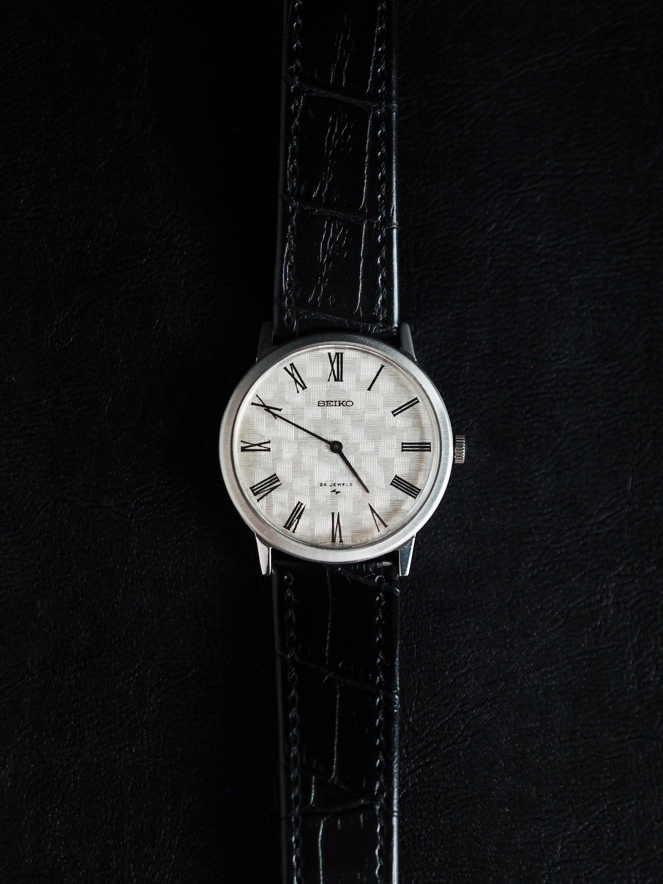 Seiko Chariot 2220-0180 Hi-Beat White Woven Dial